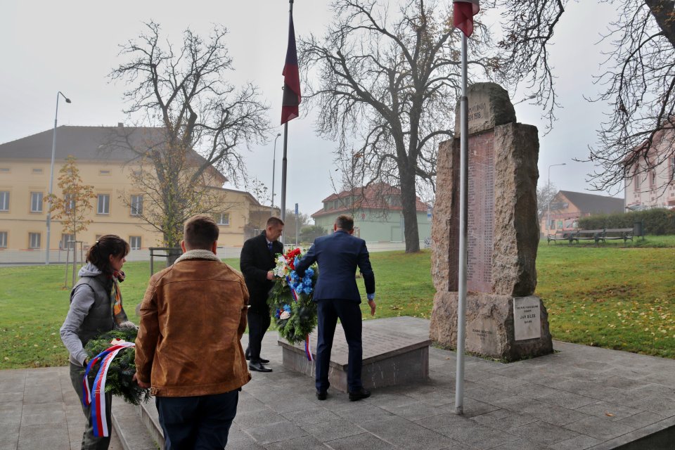 Informační server Městské části Praha 16: Pietní akt ke Dni vzniku samostatného Československa ...